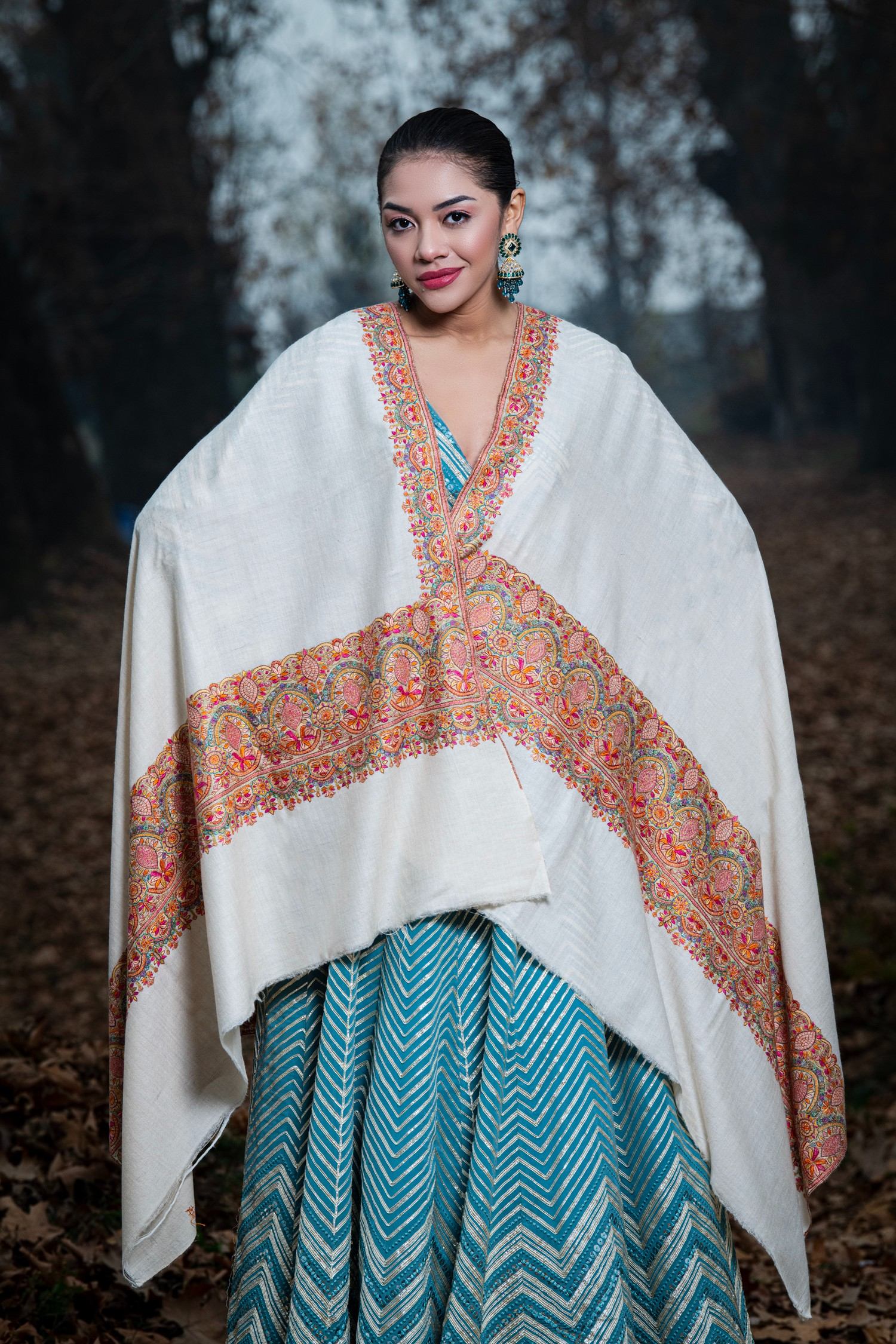 Ivory Pashmina Shawl | Handwoven Hand Embroidered Wraps