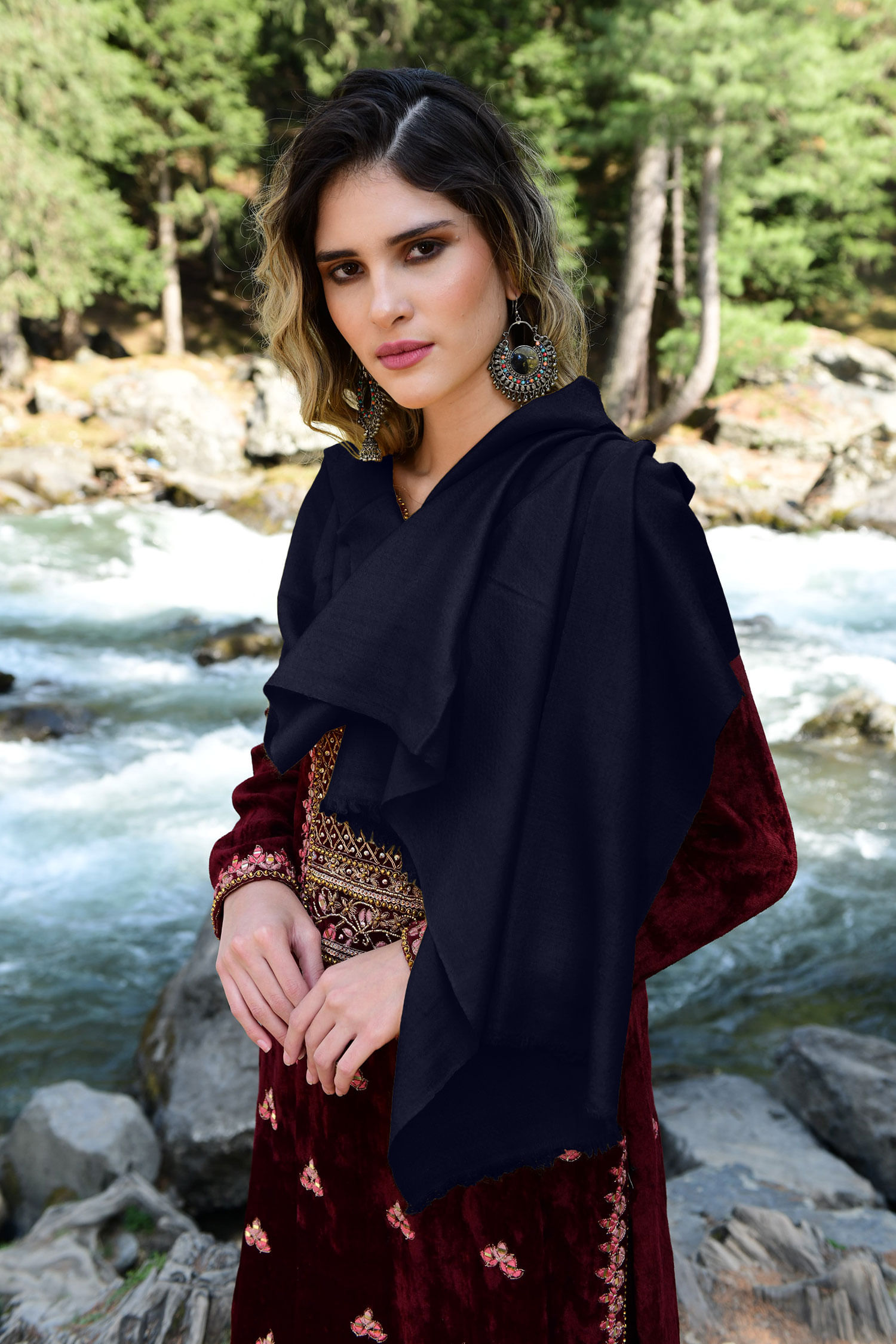 Navy cashmere pashmina store