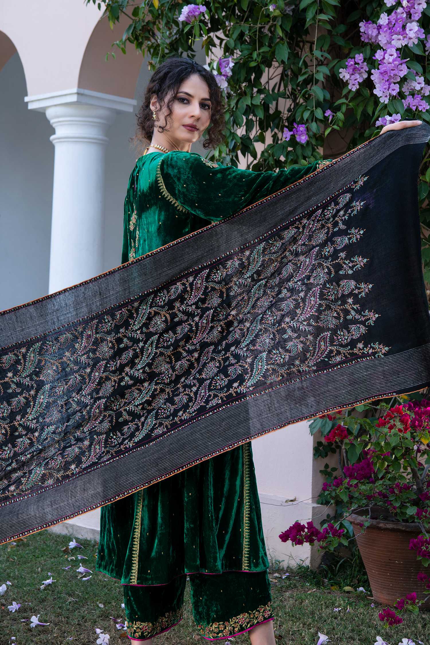 Black Wrap | Handmade Cashmere Wraps