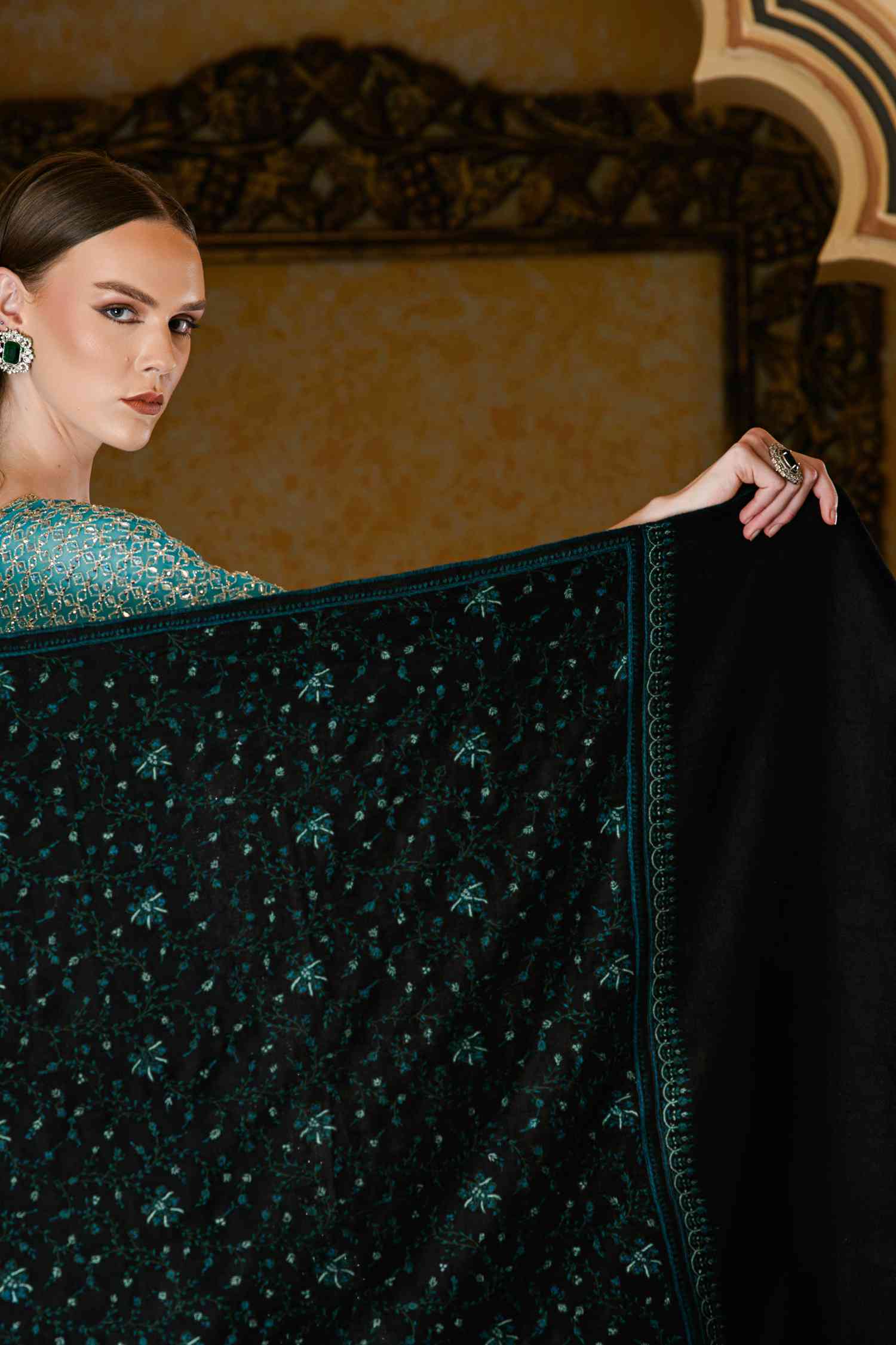 Black Cashmere Wrap | Authentic Cashmere Scarf