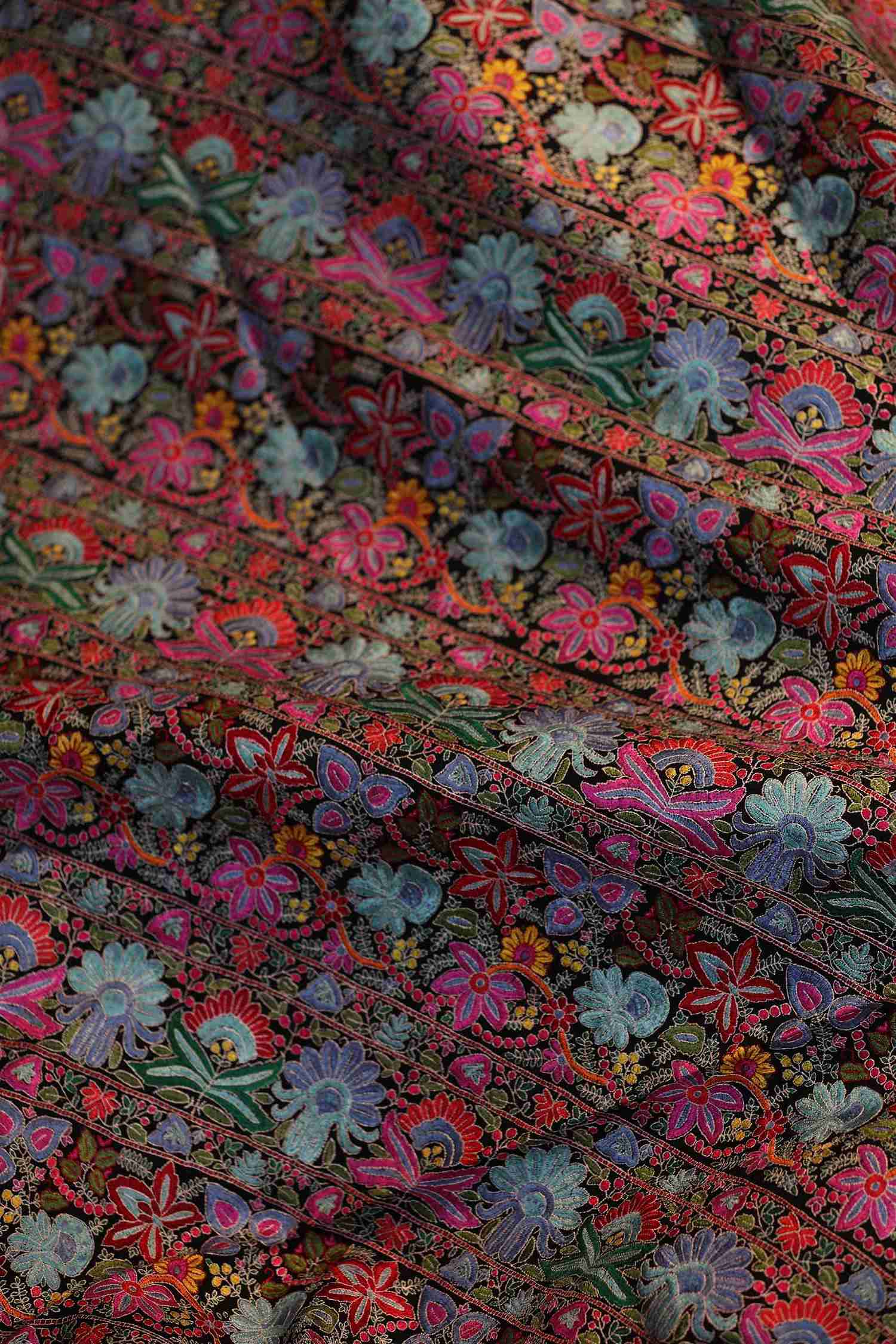 Mughal Gardens Do-rukha Embroidered Pashmina Shawl | Hand Embroidered ...